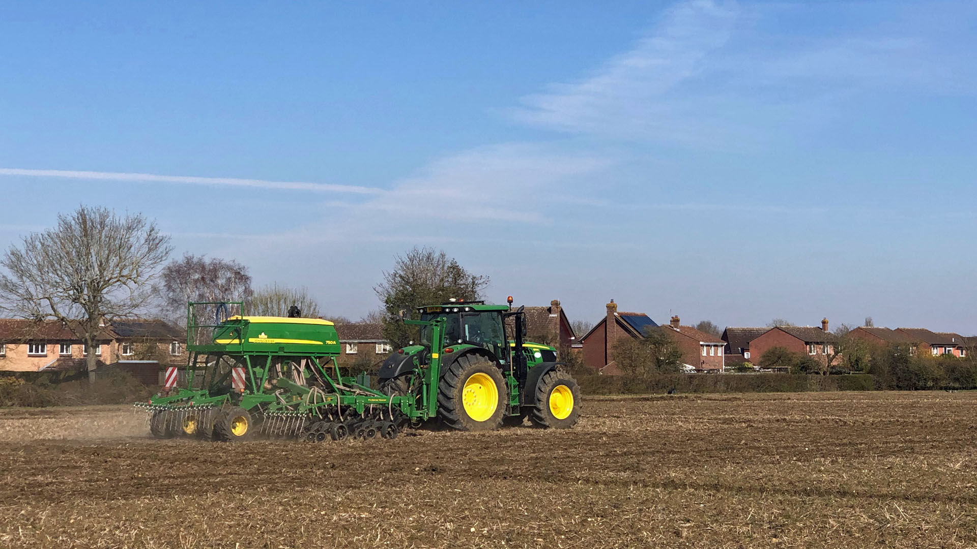 Effizient und vielseitig: So arbeiten Landwirte mit der Sämaschine 750A ...